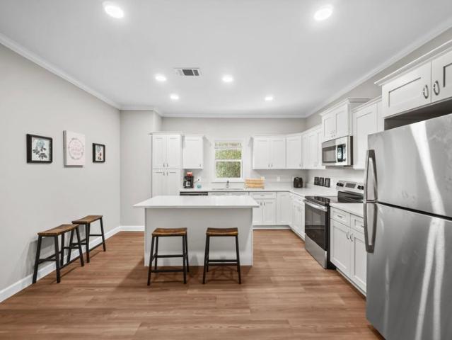 Fully Renovated May 2026 ⭐️ Near 8th St & Florida