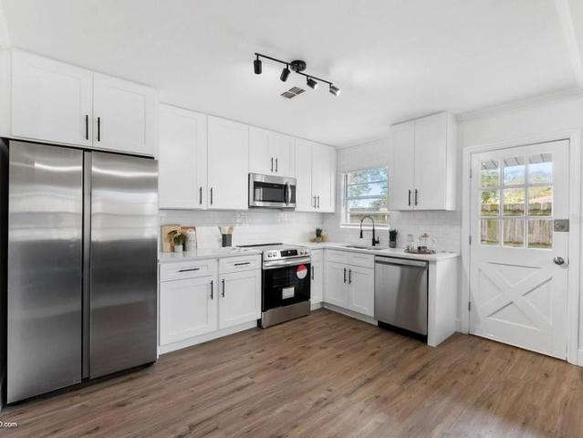 Fully Renovated South Tampa Home close to Hyde Par