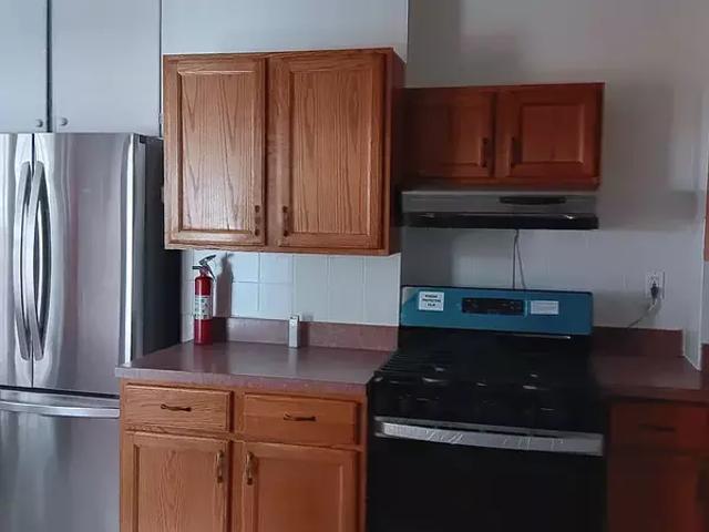 Fully Renovated Spacious One Bedroom