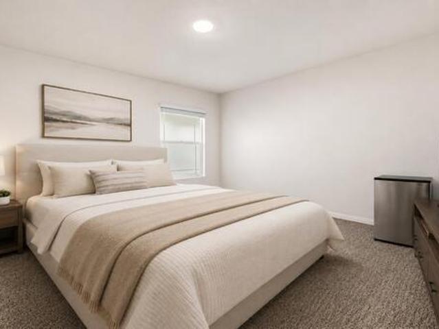 Fully Renovated Room for Rent All Utilities Included + Fast Wi Fi + Smart Lock Access!