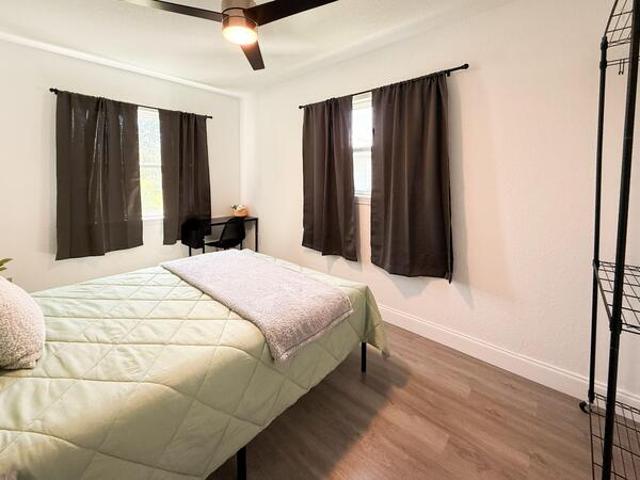 Fully Renovated Westshore Tampa Home close to Gandy Beach & Downtown