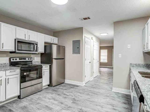 Fully Renovated, Under New Management, Steps From University! 2 Bedroom Apartment for Rent at 3414 W 7th St, Hattiesburg, MS 39401