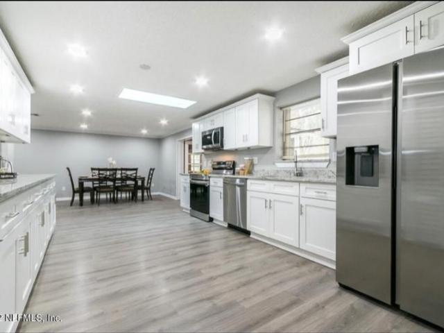 Fully renovatedquite neighborhood