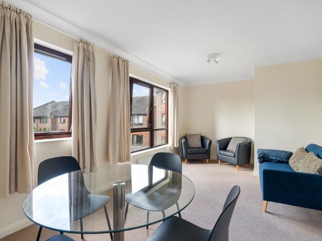 Fulmead Street, Fulham SW6, 2 bed flat to rent, £2,500 pcm | PrimeLocation