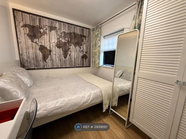Fulmer Road, London E16, Room to rent, £840 pcm | PrimeLocation