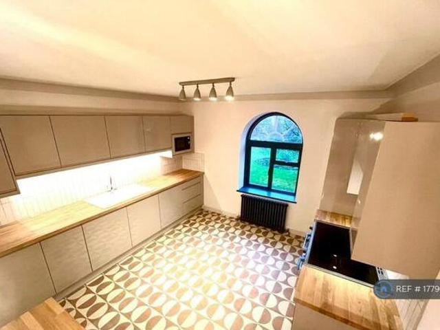 Furze Hill, Hove, 3 Bedroom Flat