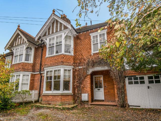 Furze Platt Road, Maidenhead SL6, 5 bed semi detached house to rent, £2,675 pcm | PrimeLocation