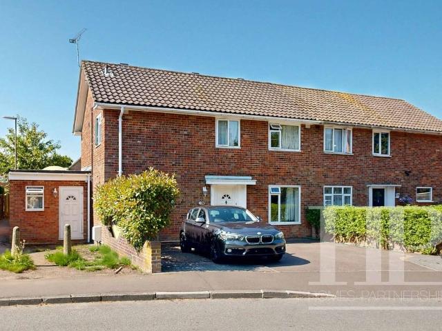 Furzefield, Crawley RH11, Room to rent, £750 pcm | PrimeLocation