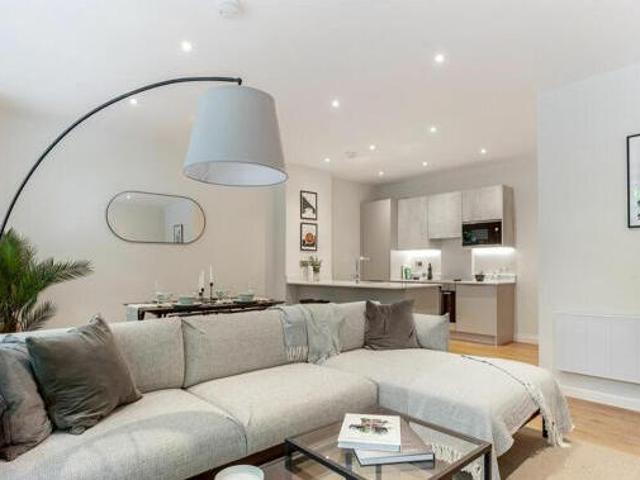 Furlong Road, Bourne End, 1 Bedroom Flat