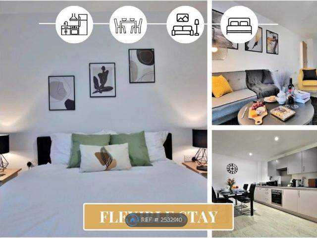 Furness Quay, Manchester M50, 2 bed flat to rent, £2,300 pcm | PrimeLocation