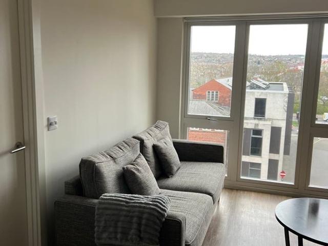 Furnished 1 Bed City Center Apartment £1,099