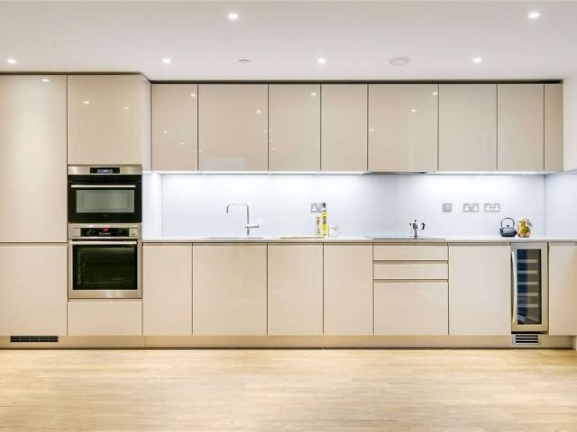 Furnished 1 bed flat located on Wandsworth Road