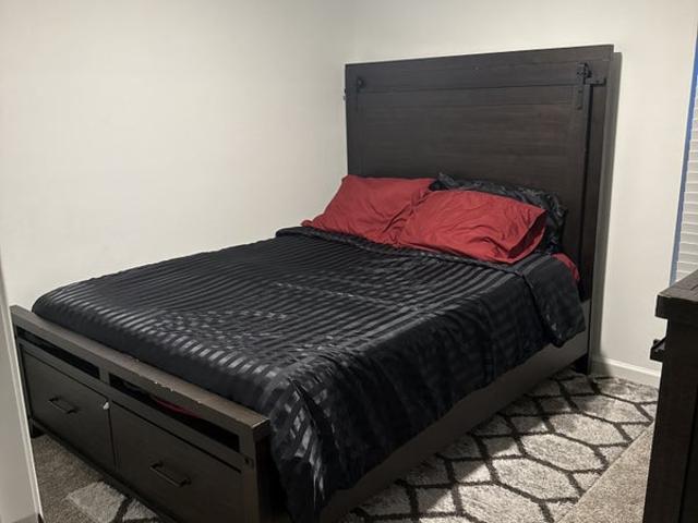 Furnished 1 bedroom available