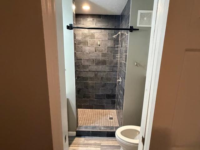 Furnished 2b2b apartment or room for rent