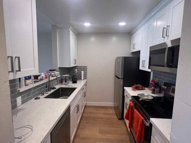 Furnished / Clean Room for Rent