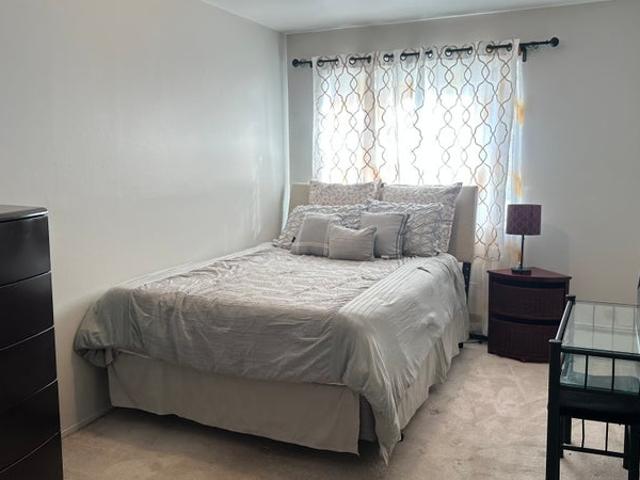 Furnished, All inclusive, Great location