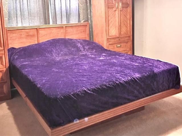 Furnished Bed/Private Bath/Garage/Yard/Laundry/AC