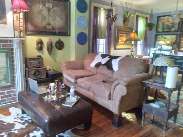 Furnished Bedroom $700 monthly, utilities & wifi