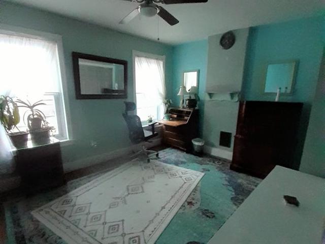 Furnished Bedroom $700 monthly, utilities & wifi