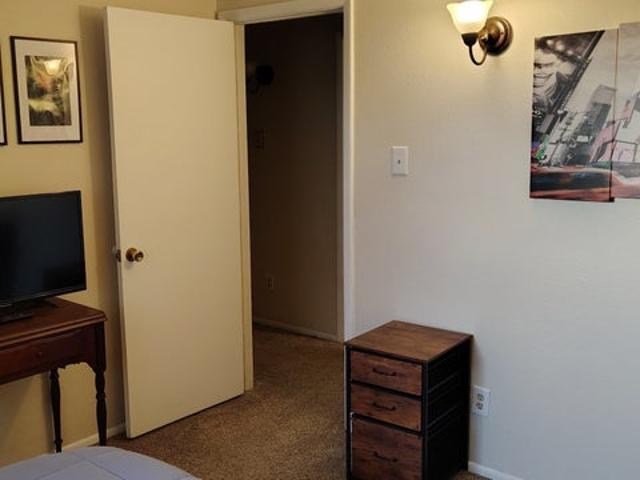 Furnished Bedroom For Rent