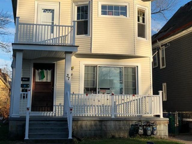 Furnished_ Bedroom Near Buffalo Medical Center