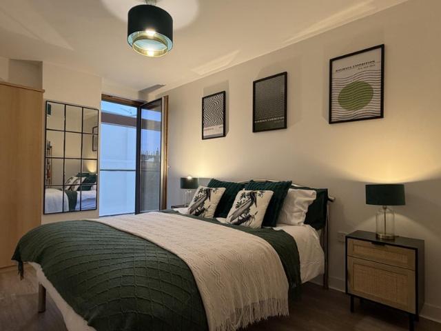 Furnished / Bills Inc. 2 Bed Flat: 1 to 6 month