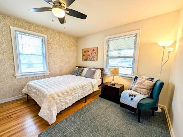 Furnished BR and unit for college off_campus livin