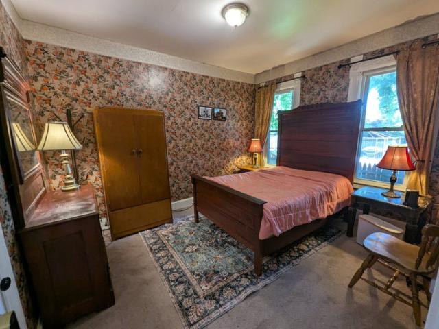 Furnished BR in 3 story Grand Victorian home in Hi