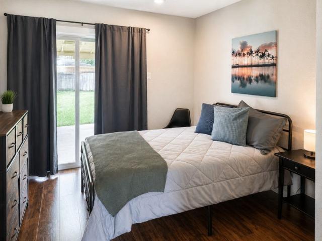 Furnished Garland Rooms – Wi Fi & Utilities