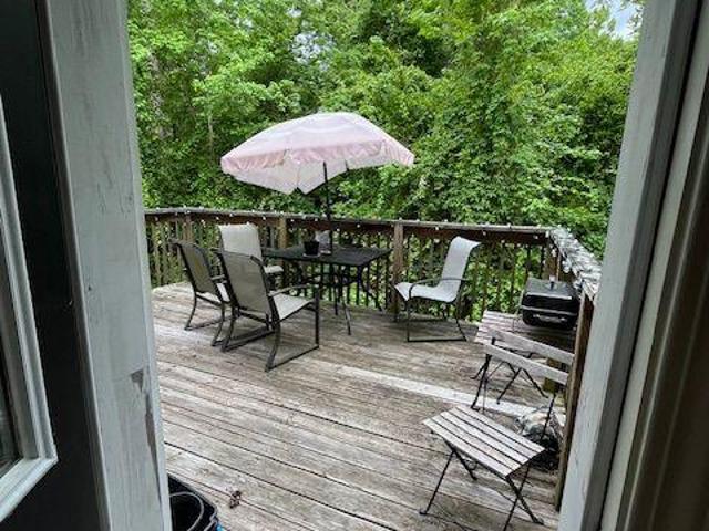 Furnished Greenville, Pitt County room for rent in 4 Bedrooms.