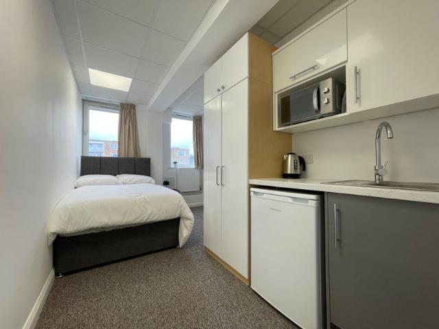 Furnished Ensuite Room