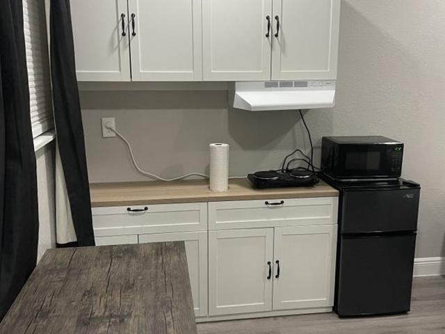 Furnished Efficiency Apt