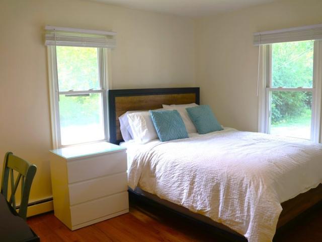 Furnished Executive Room on 2 Acres_Utilities & W