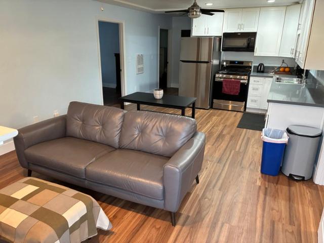 Furnished Full_Sized BR in a shared house