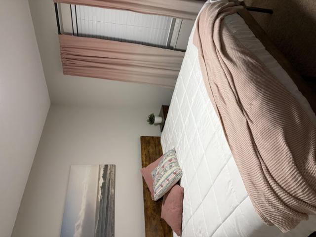 Furnished King Bedroom for Rent