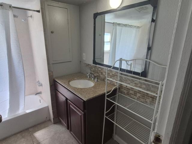 furnished one bed one bath apartment utils include