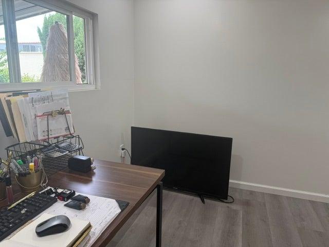 Furnished or Unfurnished private room 10 x 11