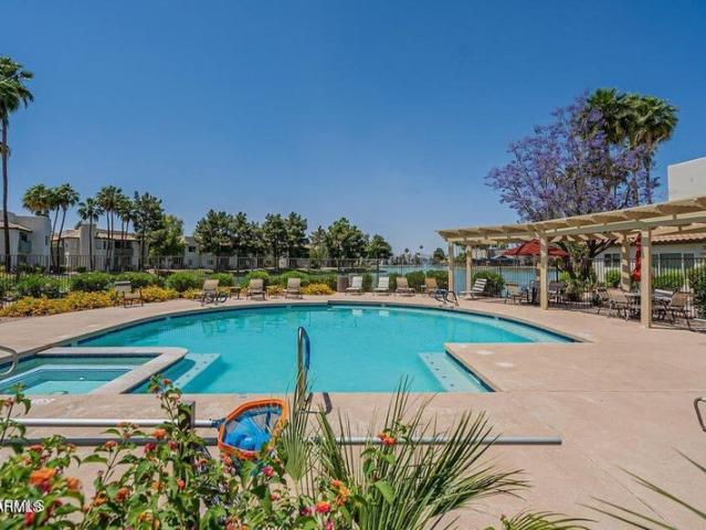 Furnished Lakeside Gem in Chandler – Resort Style