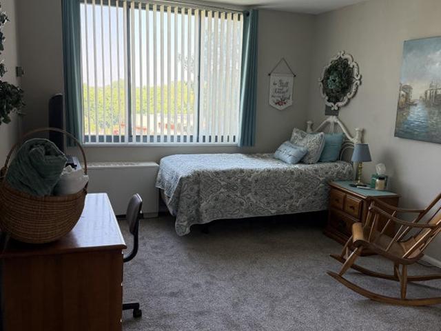 Furnished large bedrooom for rent