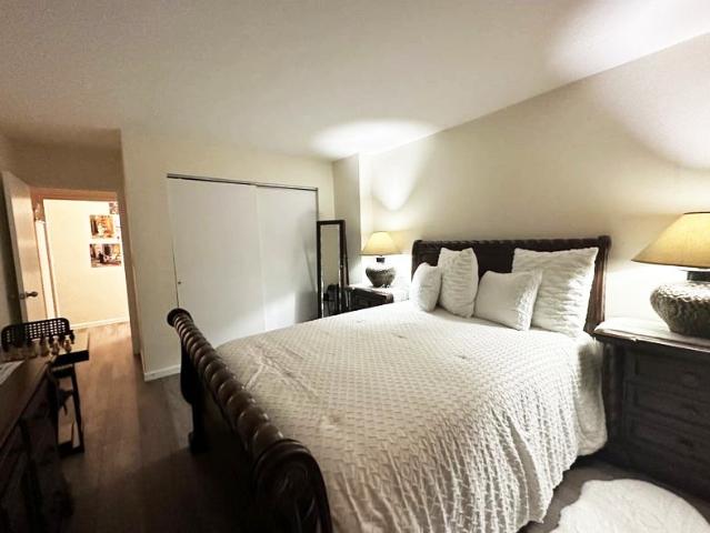 Furnished Large Master Room Forest Hills Queens