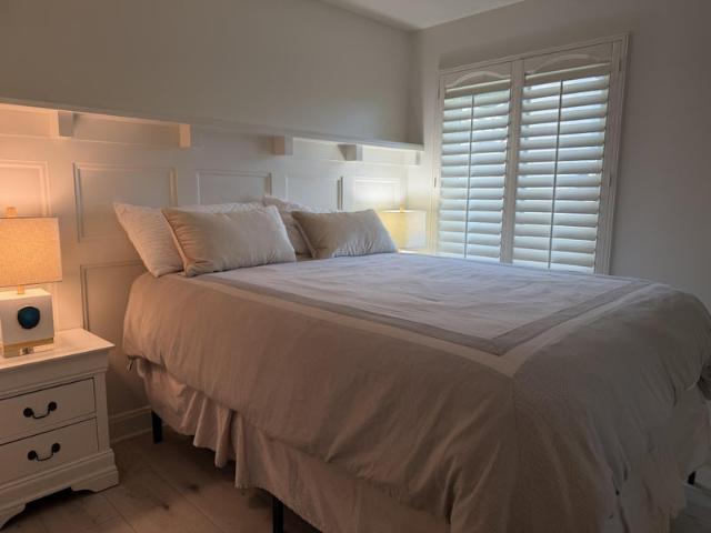 Furnished Large Room Utilities & Parking Included