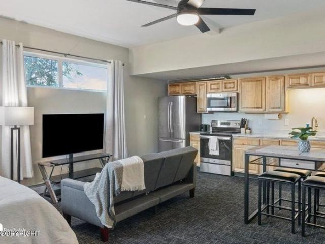 Furnished Modern Corporate Studio