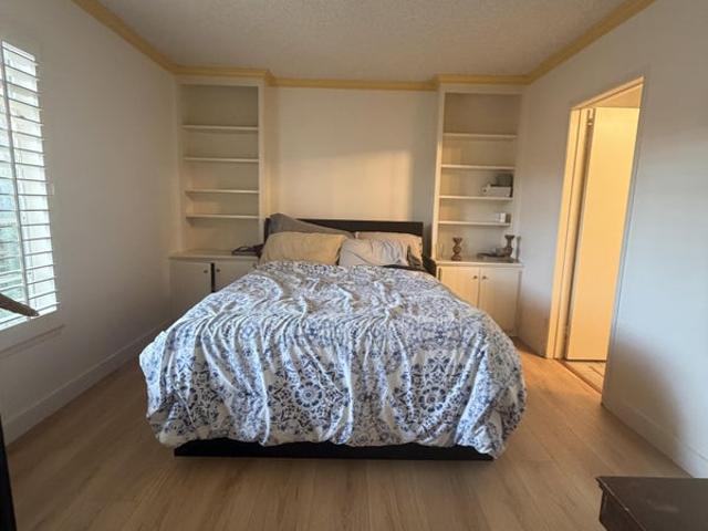 Furnished Master Bedroom in Northridge Near CSUN