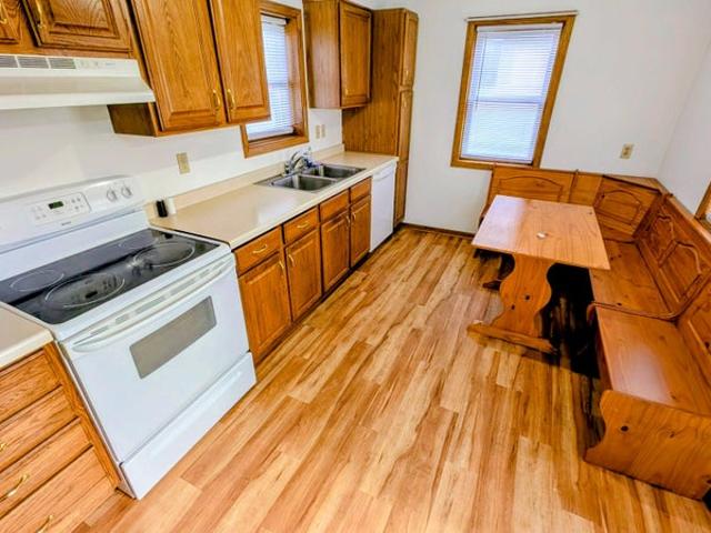 Furnished Saint Charles Home, short drive to anywh