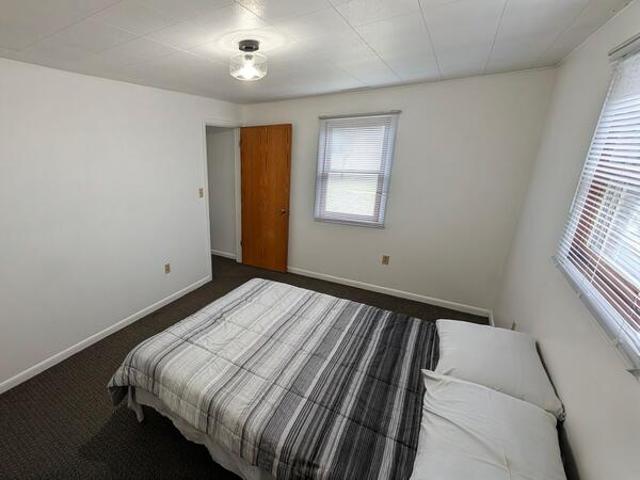 Furnished Saint Charles Home, short drive to anywhere in SE MN