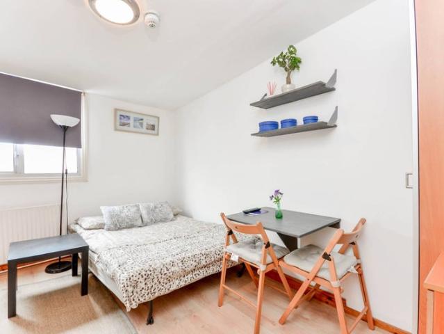 Furnished Single studio flat Earl's Court, Zone 1
