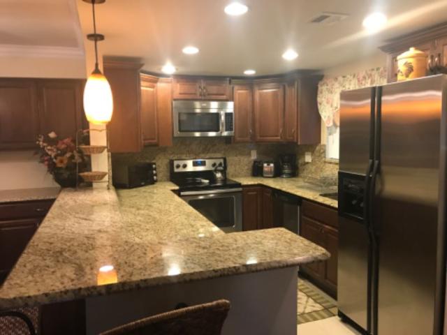 FURNISHED student rentalyoung professional in Dee