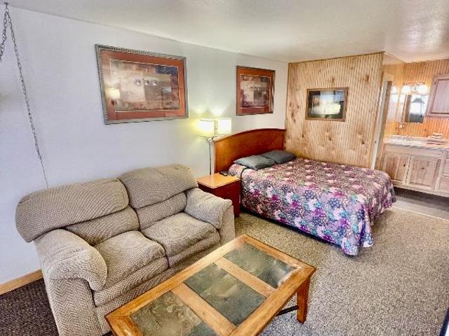 Furnished Studio Apartment