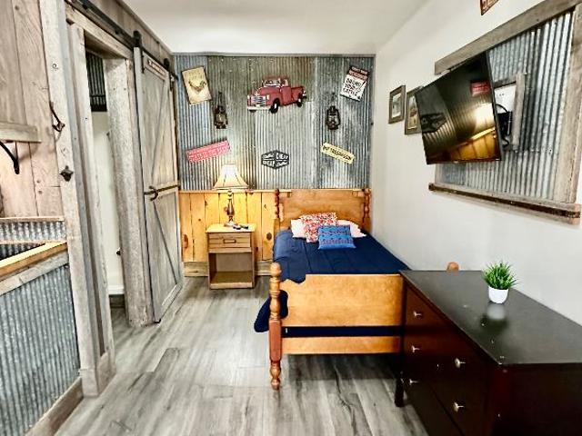 Furnished Studio Apartment Available Now