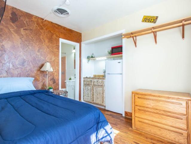 Furnished Studio Apartment Available Now